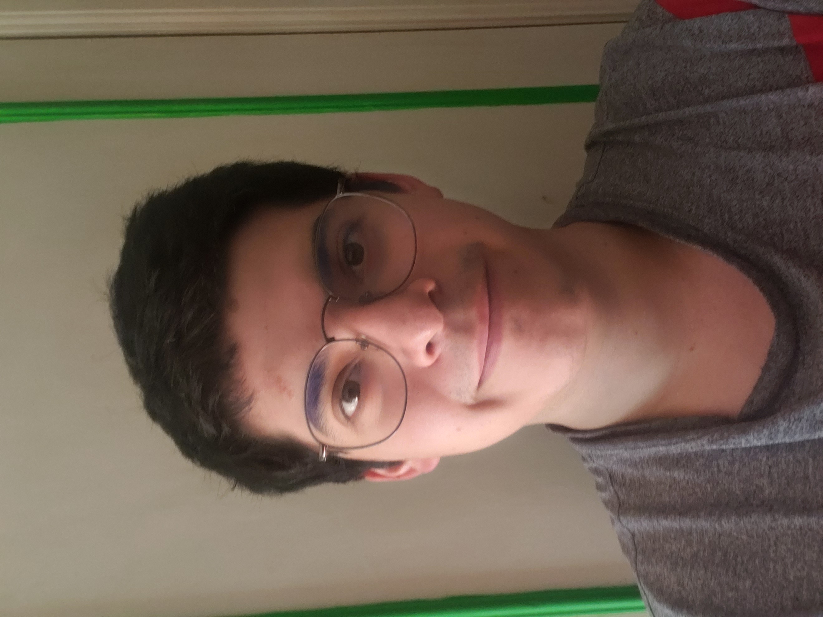 Jóvenes Ayudando a Niñas y Niños